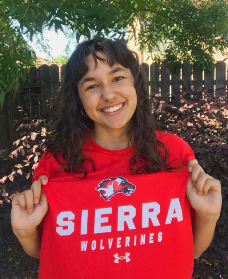 Alyssa Luna Commits to Sierra College Wolverines - Placer United